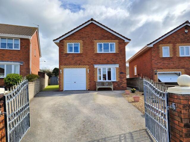 4 Bedroom House Newton Bridgend LS100578772