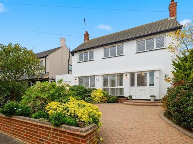 4 Bedroom House Southend Southend on Sea 99437014