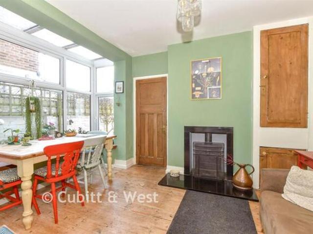 4 Bedroom House Southsea Hampshire LS100398594