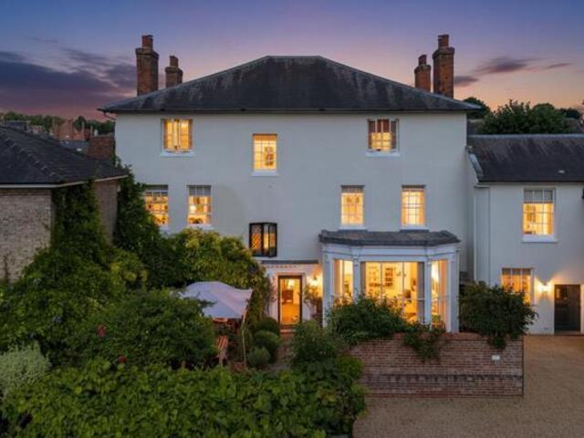 4 Bedroom House Saffron Walden Essex LS98386675