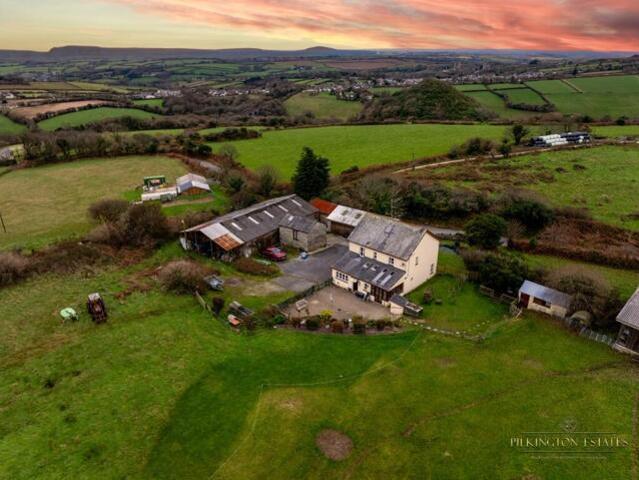 4 Bedroom House Saint Austell Cornwall 99344864