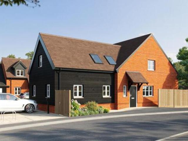 4 Bedroom House Salford Greater Manchester LS98903530