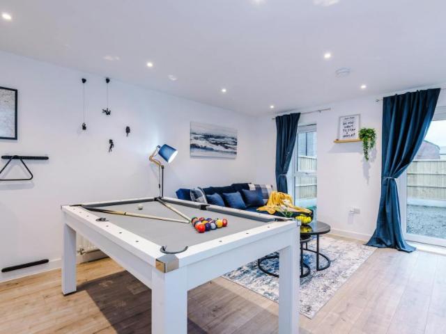 4 Bedroom House Salford Salford LS89446605
