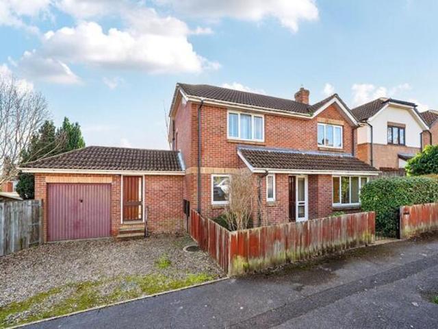 4 Bedroom House Salisbury Wiltshire LS100426017
