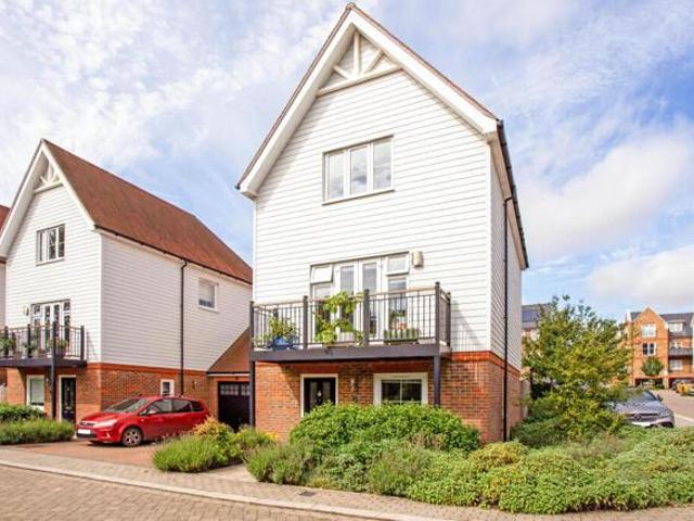 4 Bedroom House Sevenoaks Kent LS100366268