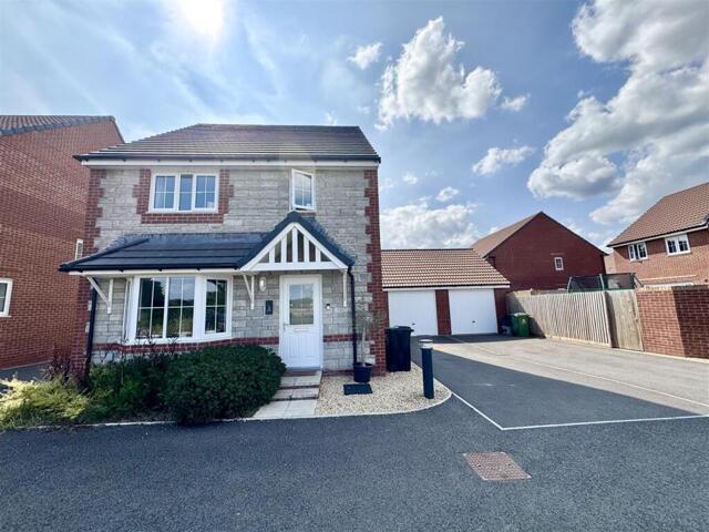 4 Bedroom House Sedbury Gloucestershire 98262546