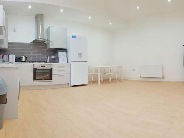 4 Bedroom House Share