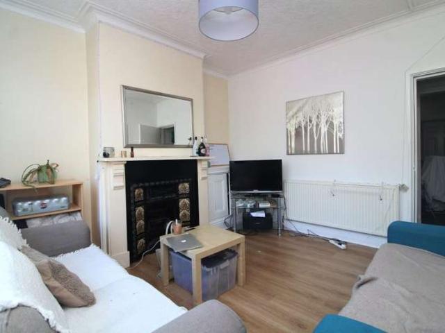 4 Bedroom House Share