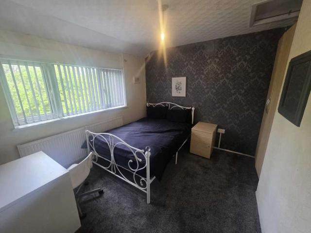 4 Bedroom House Share
