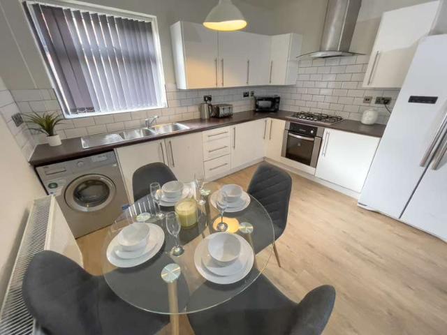 3 Bedroom House Share