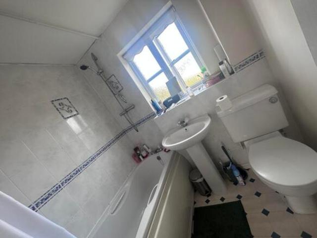 4 bedroom house share for rent in 16 Freedom Square, PL4