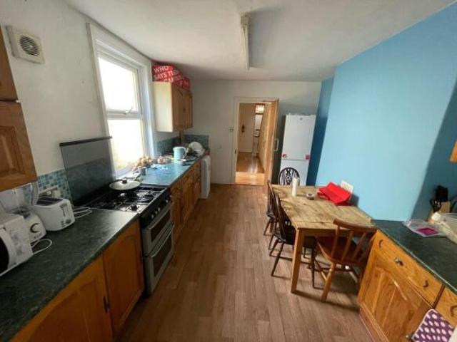 4 bedroom house share for rent in 52 Penrose Street, PL1