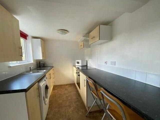 4 bedroom house share for rent in Copinger Close CT2