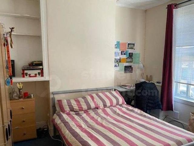 4 bedroom house share for rent in Catherine Street CH1