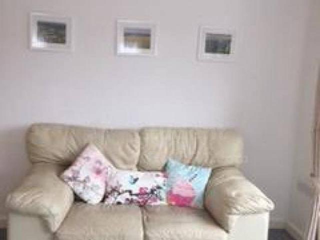 4 bedroom house share for rent in Cavendish Road ME1