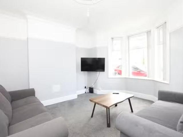 4 bedroom house share for rent in Chatsworth Road, Bristol, BS.