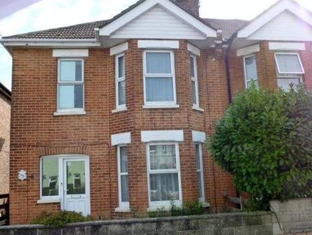 4 bedroom house share for rent in Cyril Road BH8