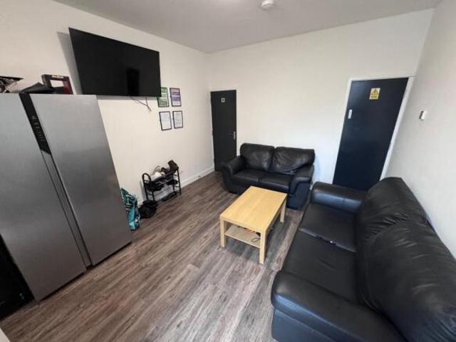 4 bedroom house share for rent in Gordon Street, Coventry, CV1