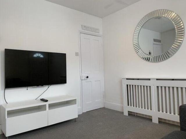 4 bedroom house share for rent in Gardiner Street, ME7
