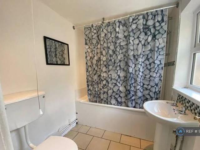 4 bedroom house share for rent in Guildford Street StokeOnTrent ST4