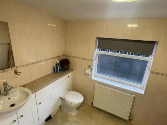 4 bedroom house share for rent in Rooms in 4 bedroom Heathcote Street, Hull, HU6
