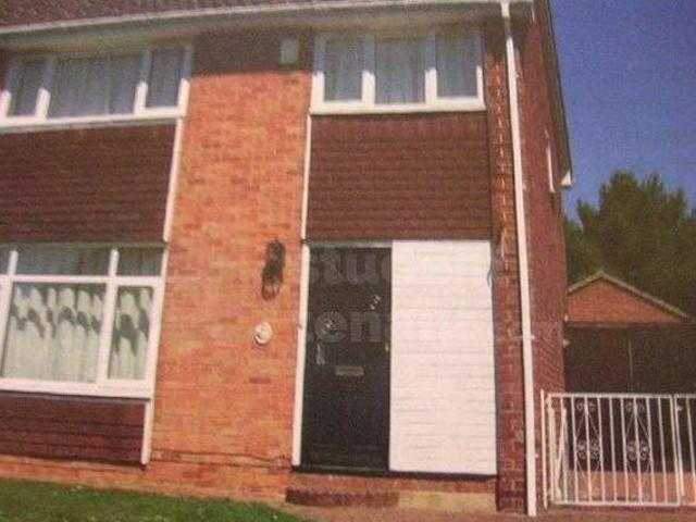 4 bedroom house share for rent in Long Meadow Way CT2