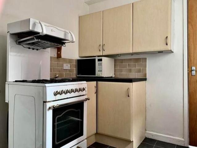 4 bedroom house share for rent in Livingstone Road, Southampton, SO14
