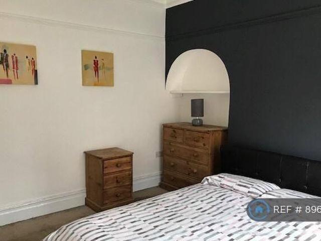 4 bedroom house share for rent in Monks Road Lincoln LN2