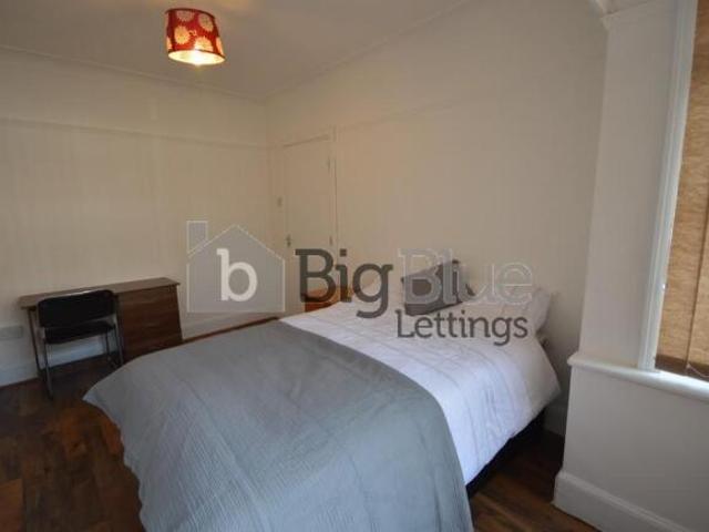 4 bedroom house share for rent in Mayville Road, Leeds, West Yorkshire, LS6