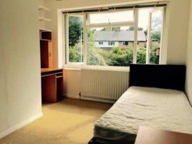 4 bedroom house share for rent in St. Michaels Place, CT2