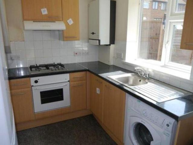 4 bedroom house share for rent in Sussex Avenue, CT1