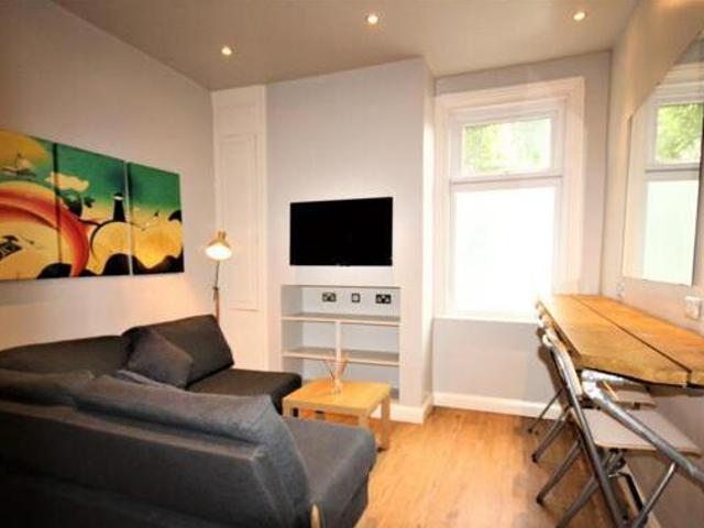 4 Bedroom House Share For Rent In Preston, Lancashire