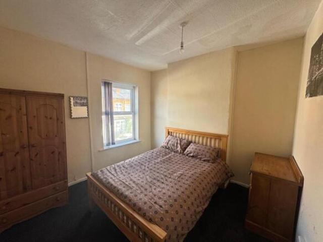 4 bedroom house share for rent in Rooms Available In Percey rd, B11 3LG, B11