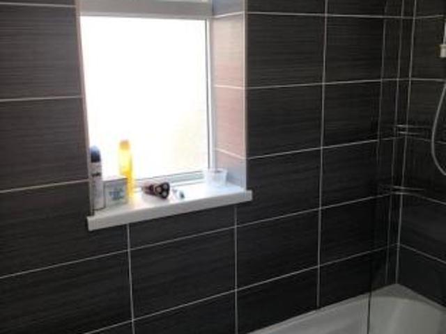 4 bedroom house share for rent in Walgrave Street, Hull, HU5