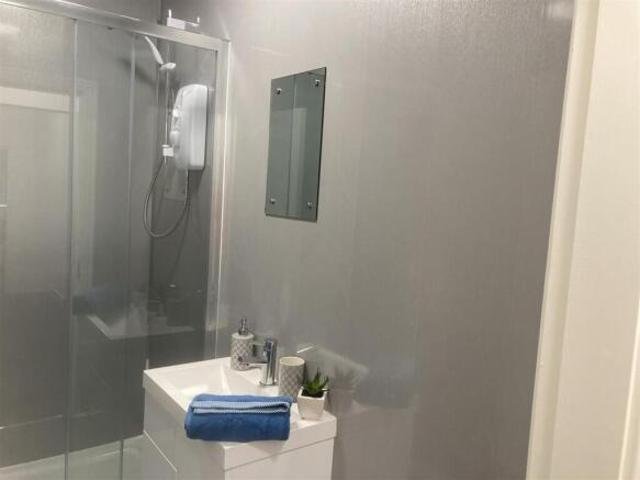 4 bedroom house share for rent in Rooms in 4 bedroom, Walgrave Street, Hull, HU5