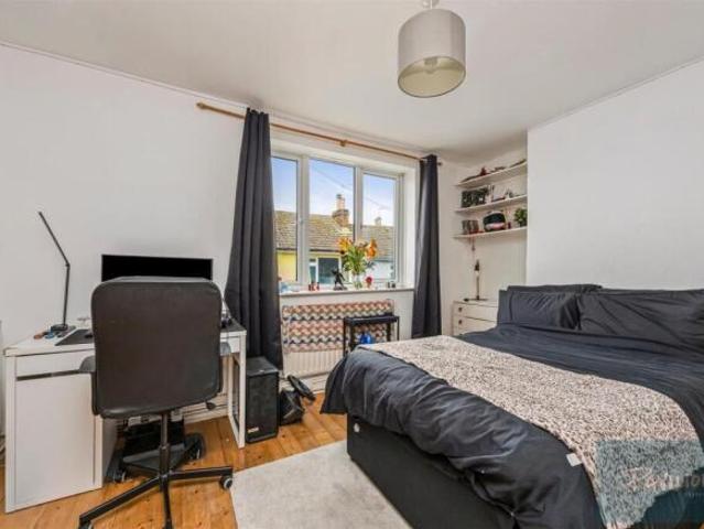 4 bedroom house share for rent in Washington Street, BN2