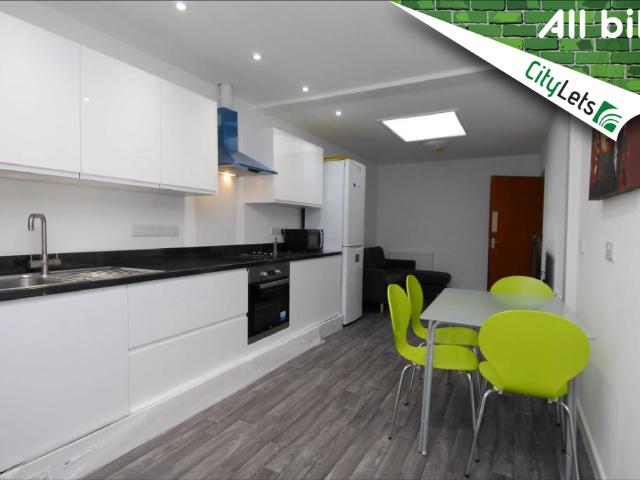 4 bedroom house share to rent