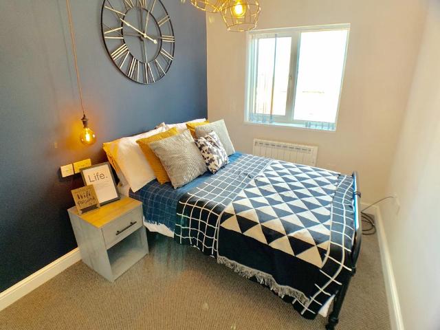 4 bedroom house share to rent