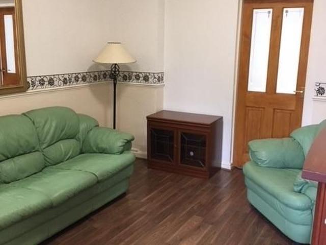 4 bedroom house share to rent