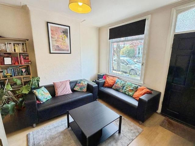 4 bedroom house share to rent
