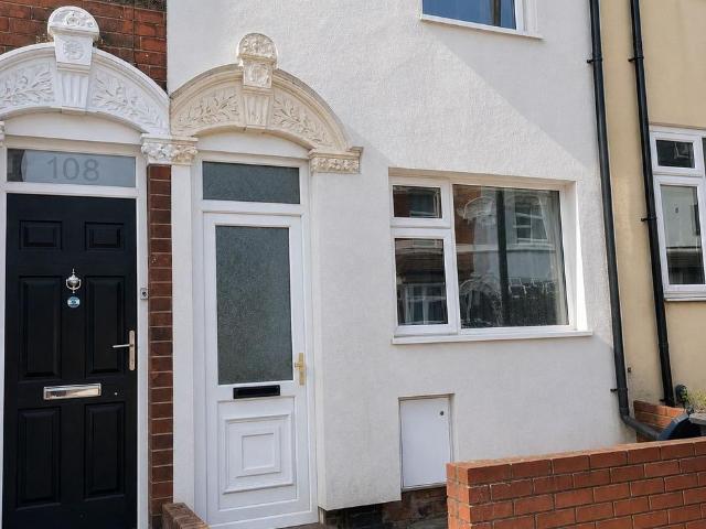 4 bedroom house share to rent
