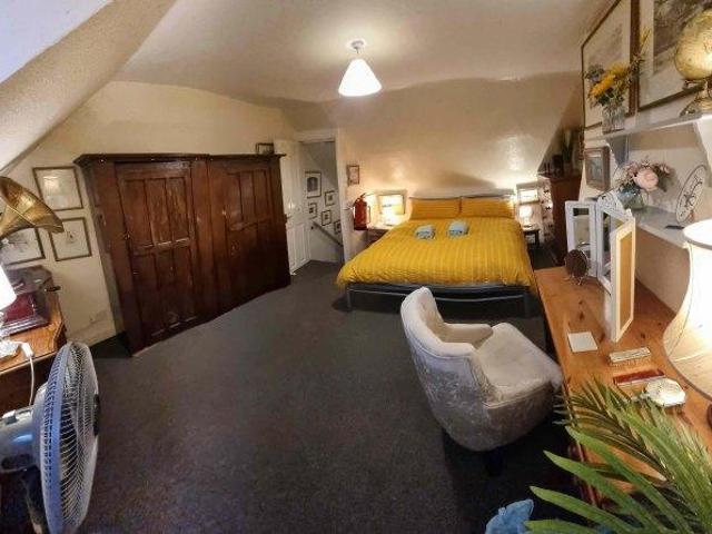 4 bedroom house share to rent
