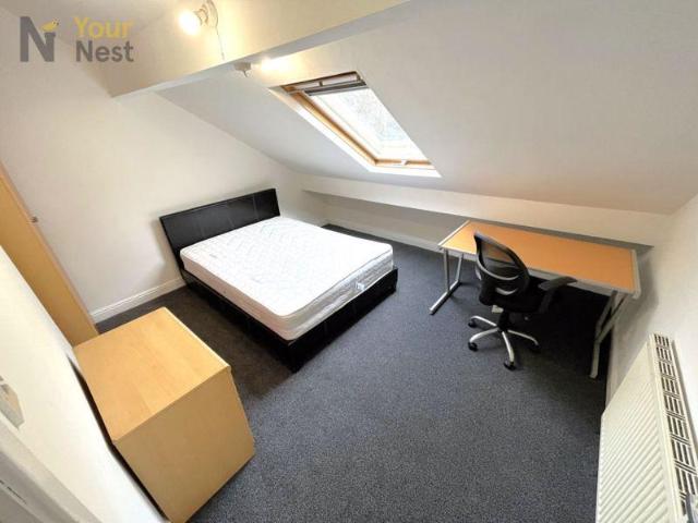 4 bedroom house share to rent