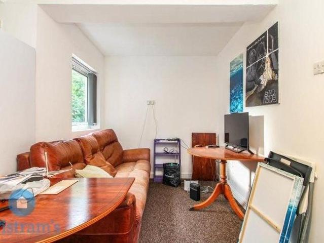4 bedroom house share to rent