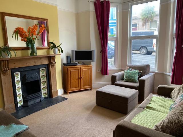 4 bedroom house share to rent