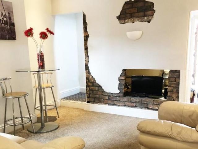 4 bedroom house share to rent