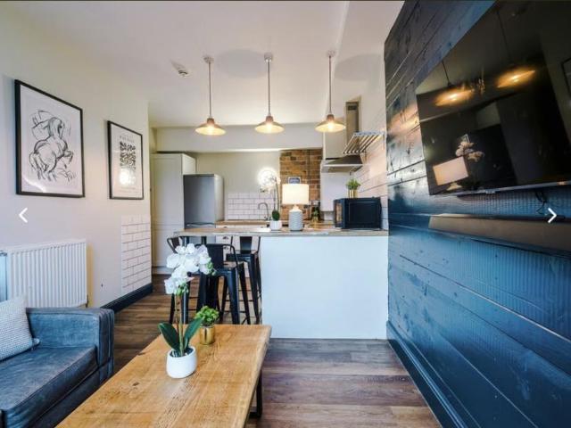 4 bedroom house share to rent