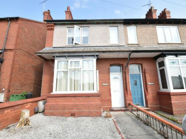 4 bedroom house share to rent