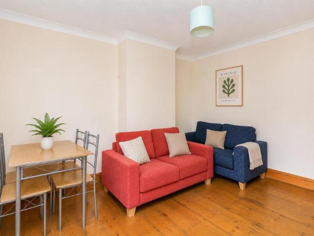 4 bedroom house share to rent