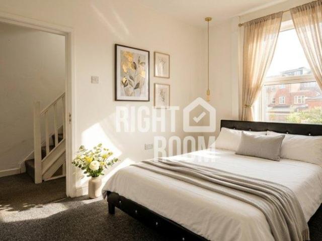 4 bedroom house share to rent